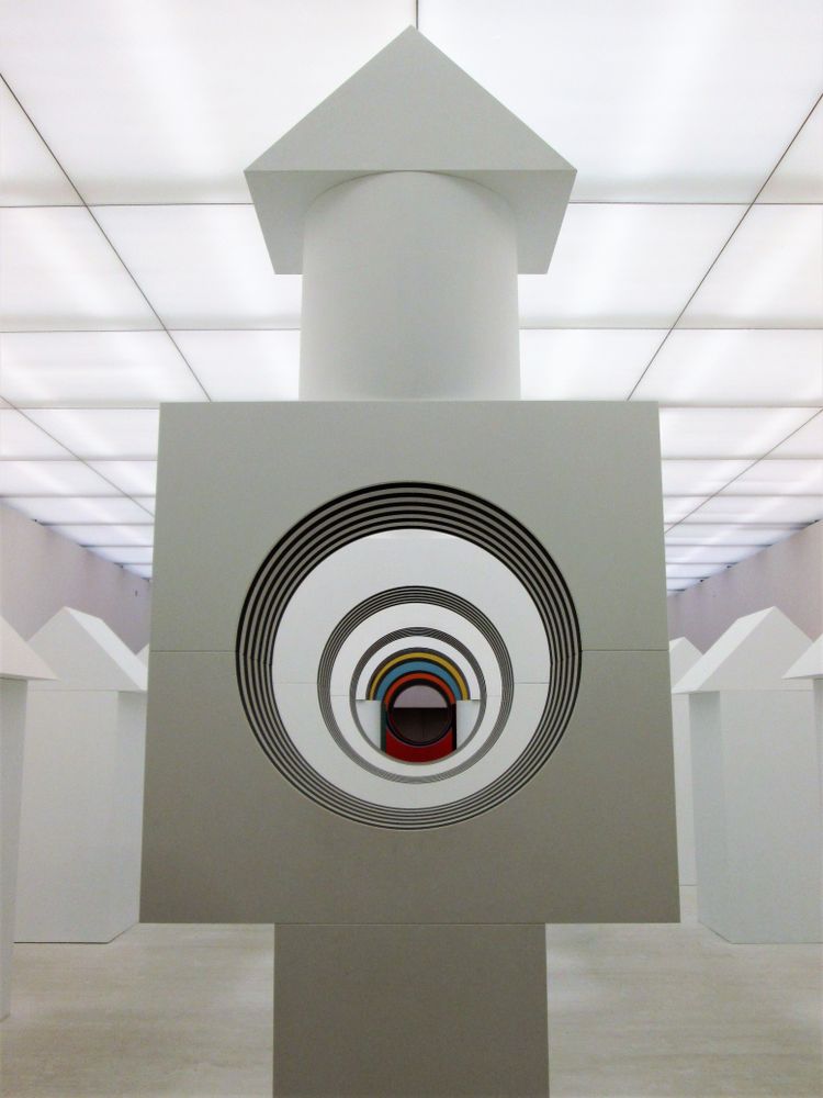 Daniel Teafoe - DANIEL BUREN - THE MUSEO MADRE NAPOLI - 2015 | LensCulture