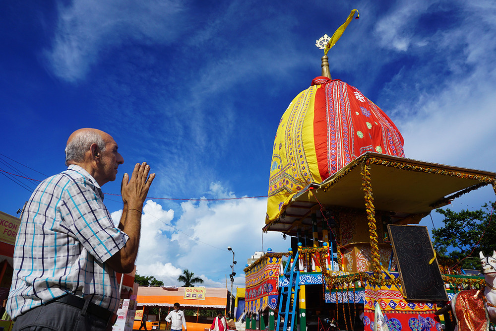 Dipanjan Chakraborty - Kolkata Rath Yatra | LensCulture