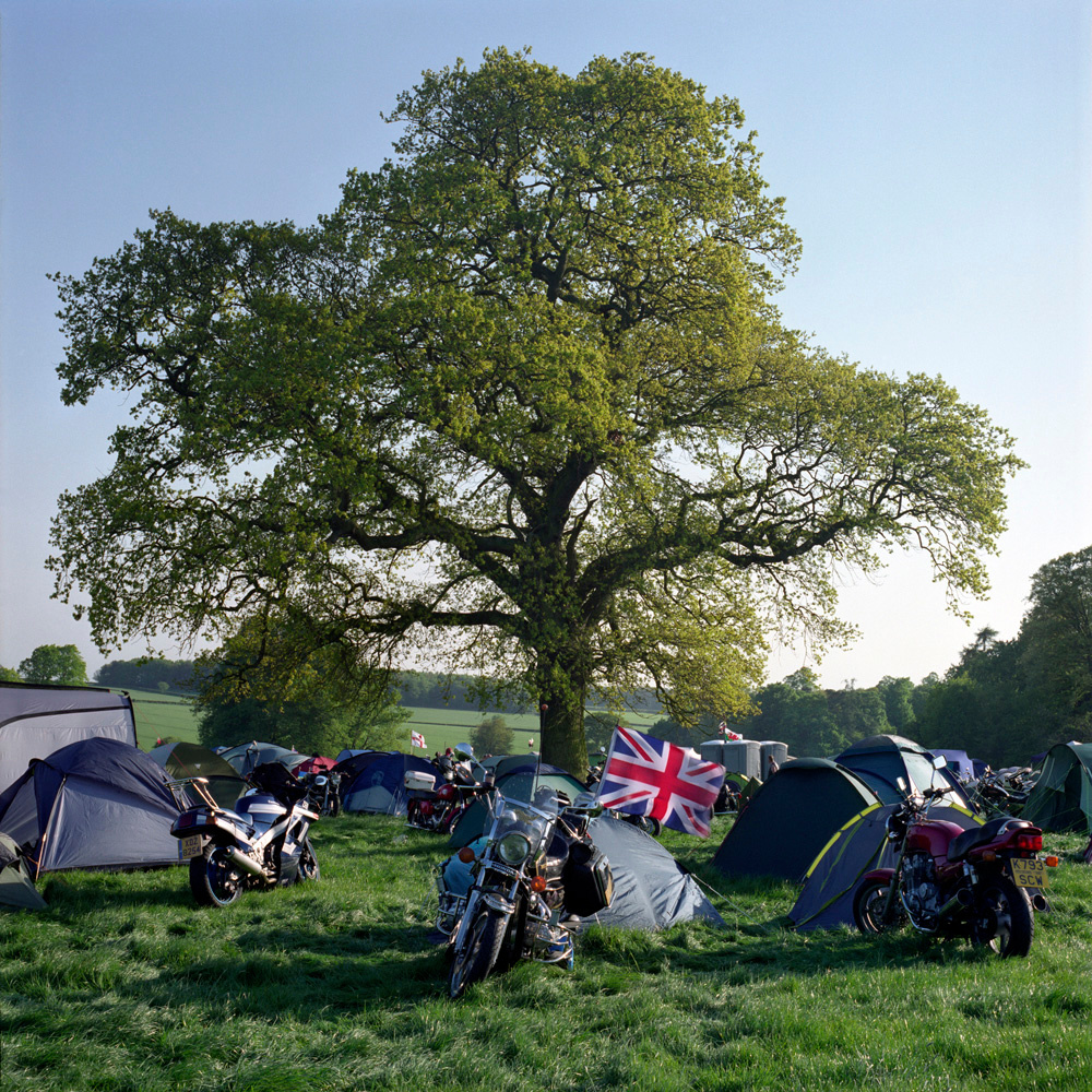 Lucy Carolan - DILLIGAF | LensCulture