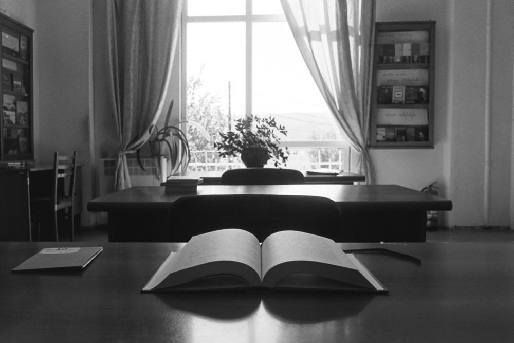 Khatia Gelashvili - Libraries in Tbilisi | LensCulture