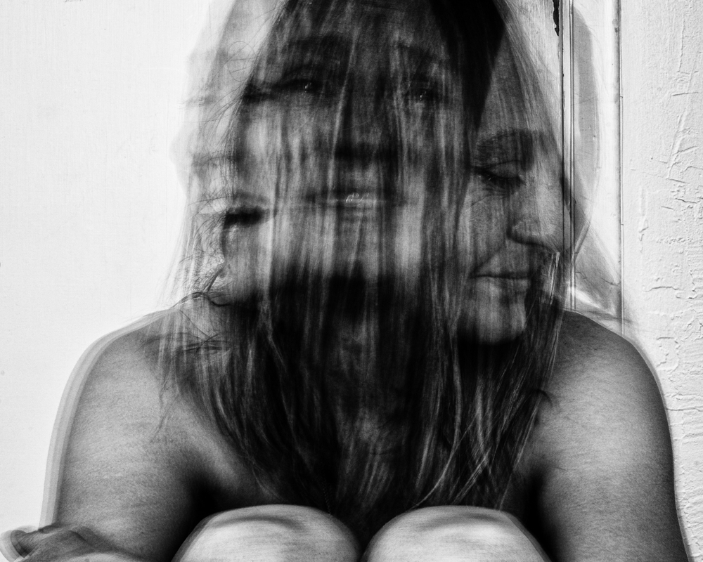 Ania Zimnoch - Grief in the time of Covid | LensCulture