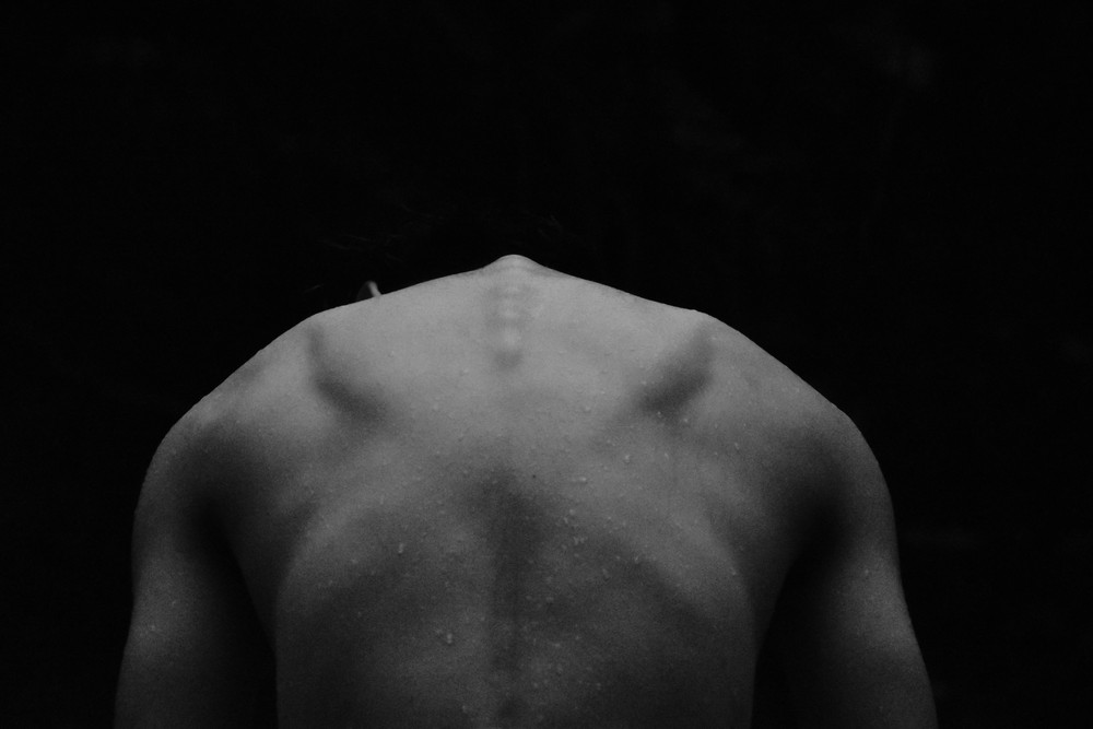 EARTHLY BODY - LensCulture
