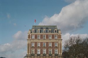 Ben Hoekstra - Amsterdam Framed | LensCulture