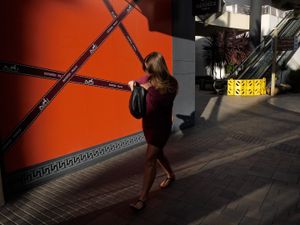 Susan Ressler - America's Finest (from "High End"), 2014 | LensCulture