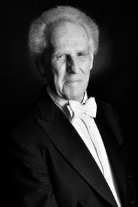 Paul Marotta - Conductor Benjamin Zander Portrait Session | LensCulture