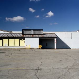 Steve Polston - Monuments of the City | LensCulture