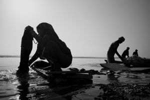 Morning Along the Ganges - LensCulture