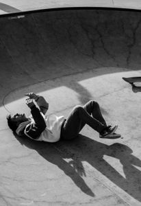 Richard Molnar - Skate | LensCulture