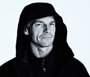 Barney Edwards | LensCulture