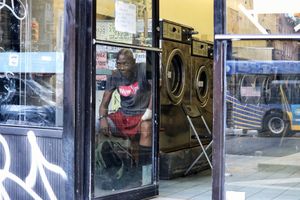 Chanda Hall | LensCulture