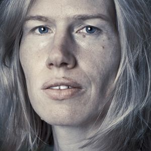 Portrait-Fotografie Ronald D. Vogel - Can't get closer | LensCulture