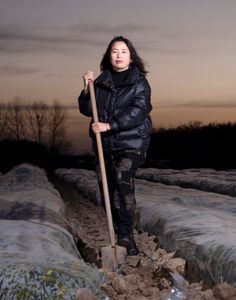 Yongxian Li - The women left-behind in China | LensCulture