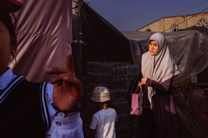 WOMEN IN KYRGYZSTAN - LensCulture
