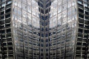 Daniel Teafoe - CHICAGO ARCHITECTURE REiMAGINED | LensCulture