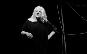 Martin Deeley - At the Theatre | LensCulture