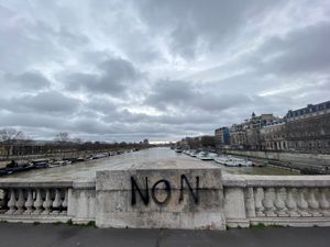 jean paul abecassis - Confinement | LensCulture