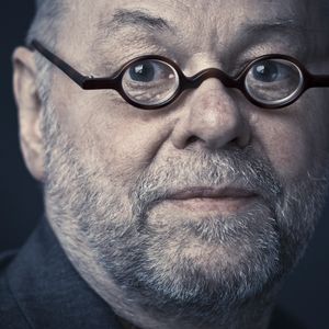 Portrait-Fotografie Ronald D. Vogel - Can't get closer | LensCulture