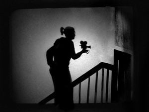 Francisco Ramírez Afinador de Pianos - Ramiflex portraits | LensCulture