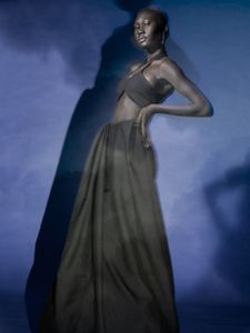 Nancy Poeran - Goddess | LensCulture