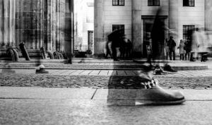 Martin Deeley - Streets of Berlin | LensCulture