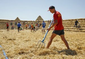 Eduard Korniyenko - Straw Football (Straw Soccer) | LensCulture