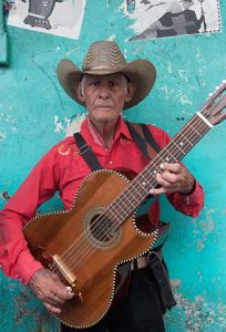 Seth Adrián - Un sol así | LensCulture