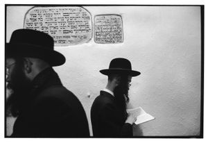 Billy Howard - Epitaphs for the Living | LensCulture