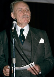 Garry Clarkson - Islam and The Rushdie Affair. | LensCulture