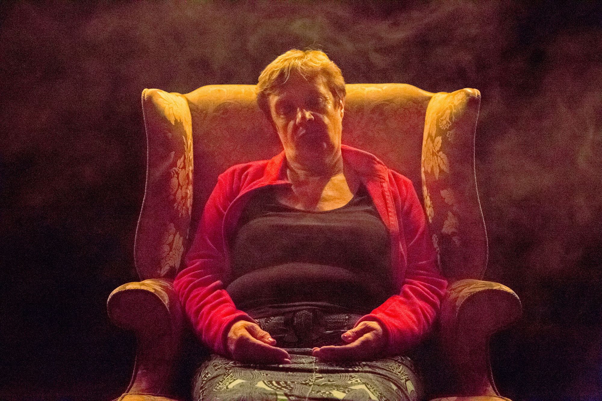 Picturing the Invisible: Seance - Photographs by Shannon Taggart | Words by Rebecca Horne ...