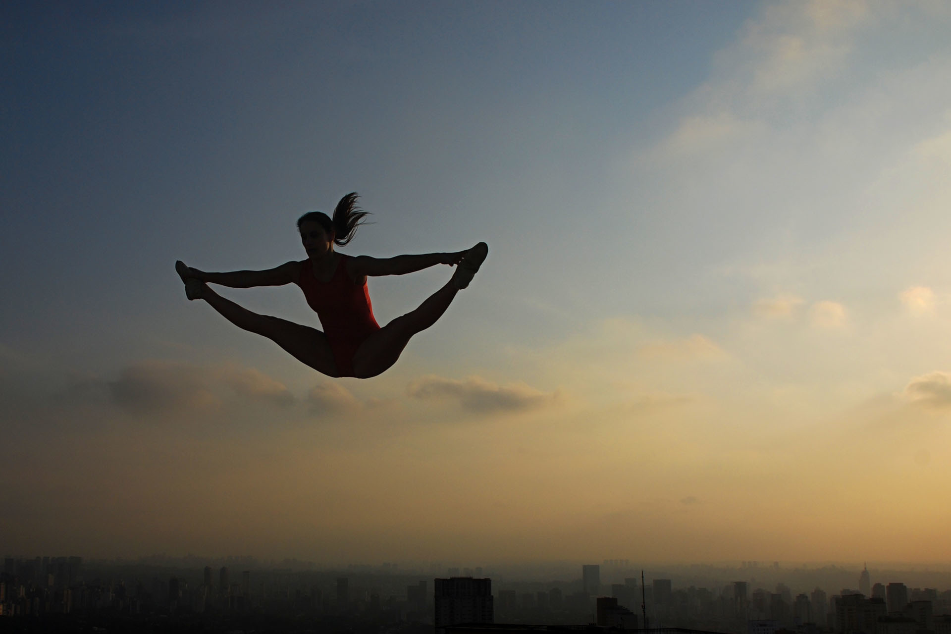 Flying Girl - Photographs by Karina Sechi | LensCulture